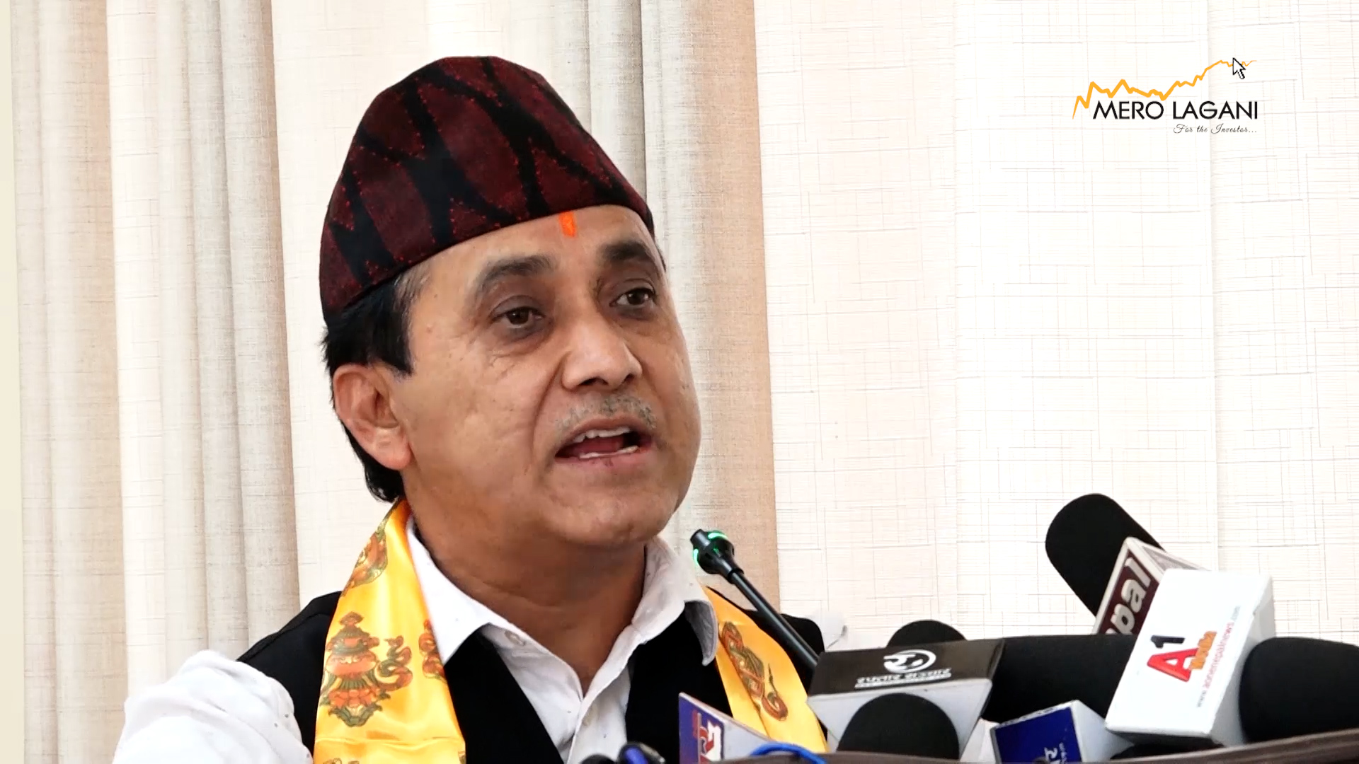 merolagani - गृहमन्त्री लामिछानेको ‘सांसदले विदेशीलाई सूचना बेच्छन् ...