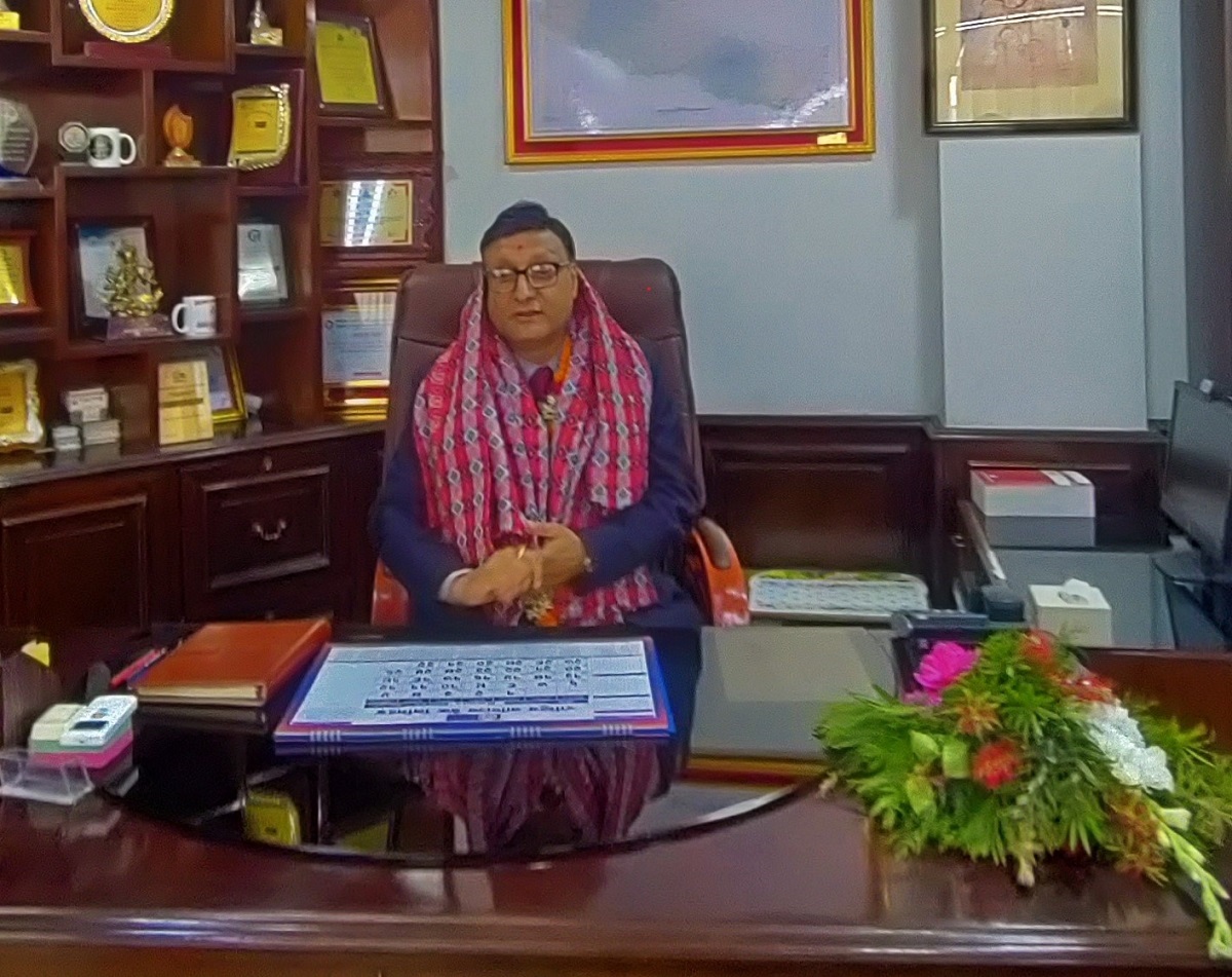 merolagani - राष्ट्रिय वाणिज्य बैंकका नवनियुक्त सिइओ खनालद्धारा शपथ तथा ...